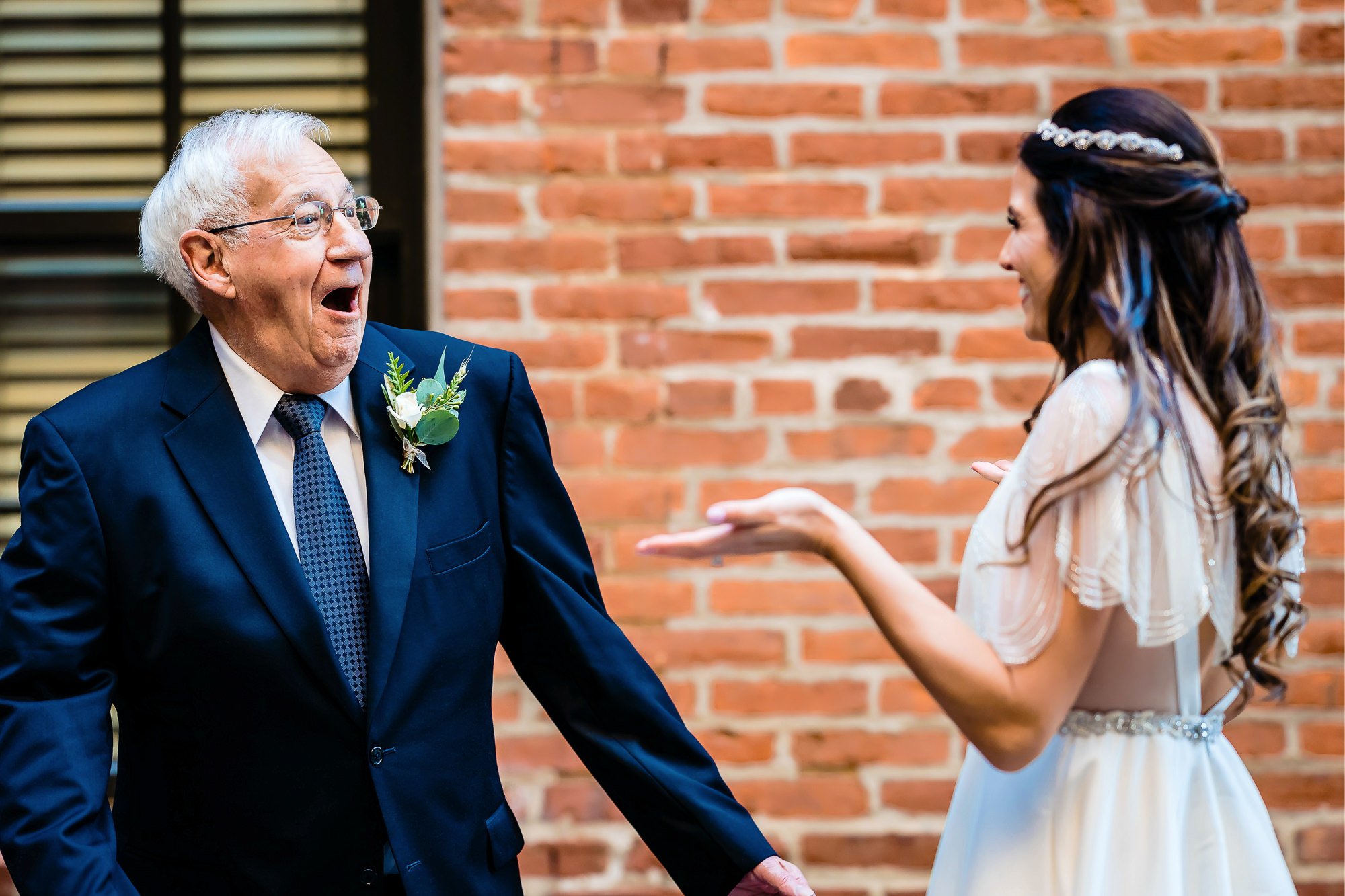 20+ Best First Look Wedding Photos for Your Inspiration - Wedding Maps