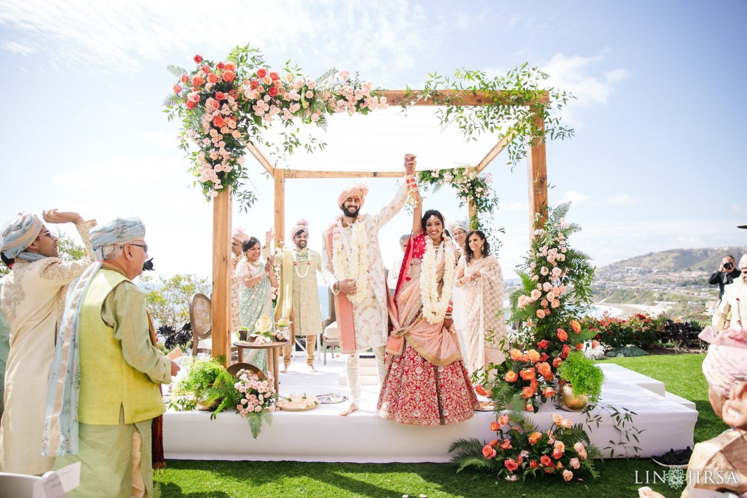 14+ Beautiful Mandap Decoration Ideas to Inspire Your Wedding - Wedding ...