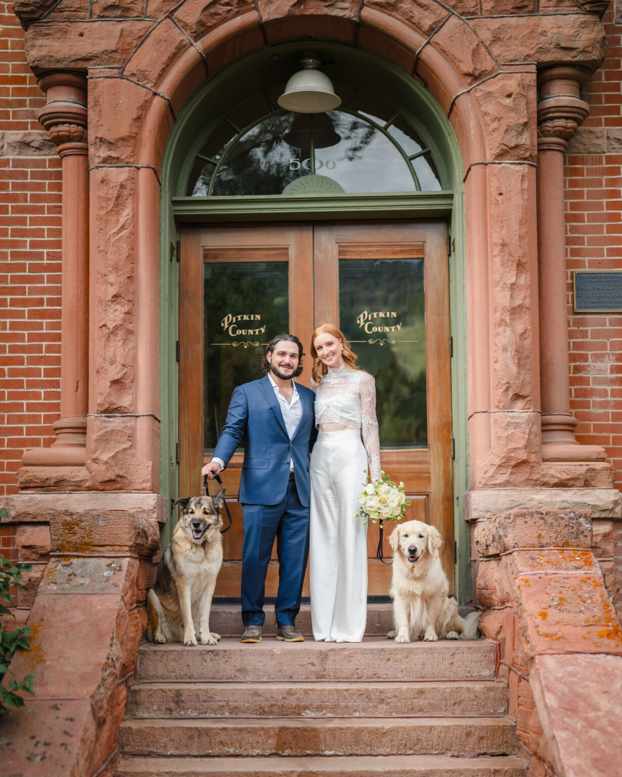 Courthouse Wedding Guide: Do's and Don'ts for Your Special Day ...