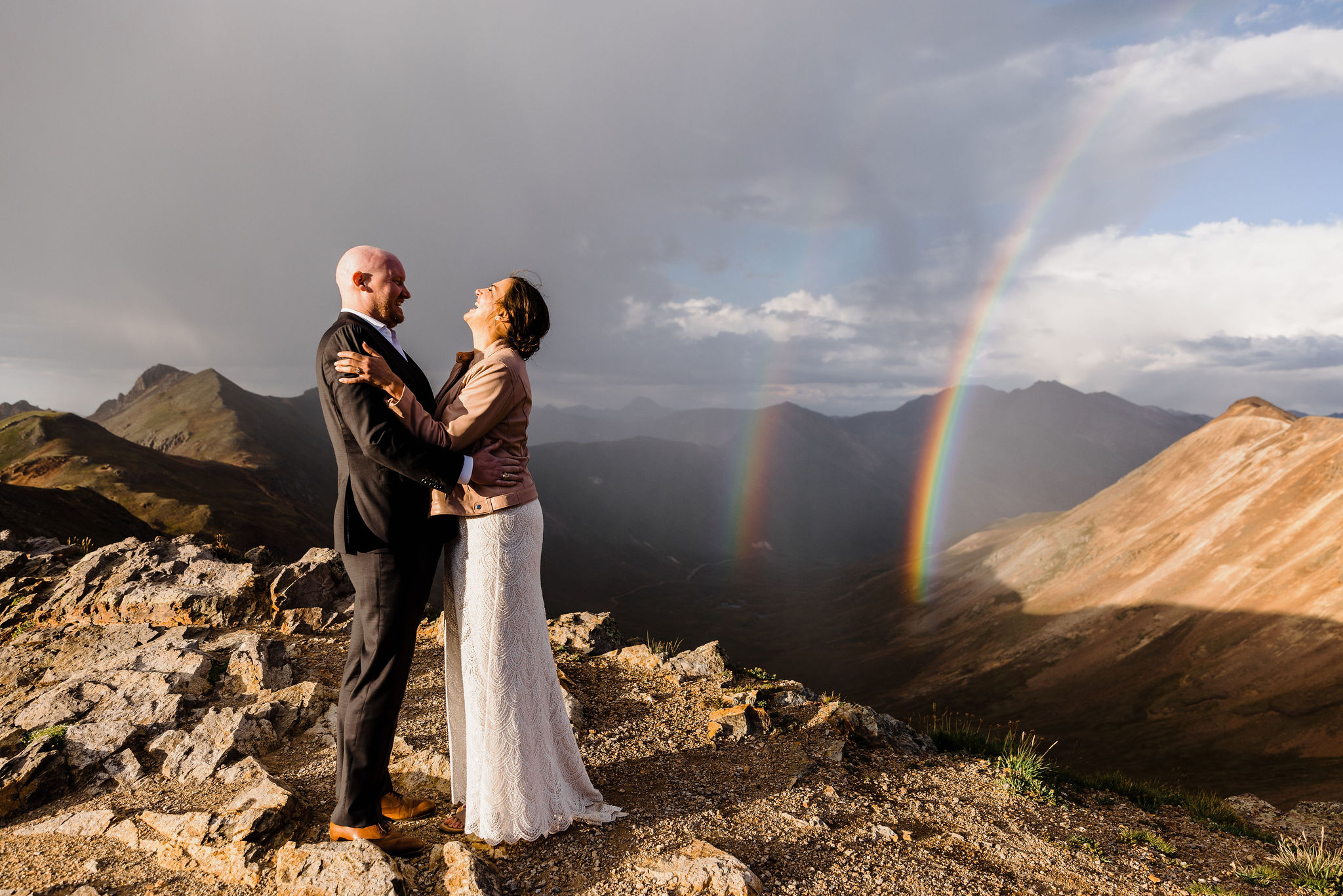 Tips and Ideas for Couples Portraits with Rainbows - Wedding Maps